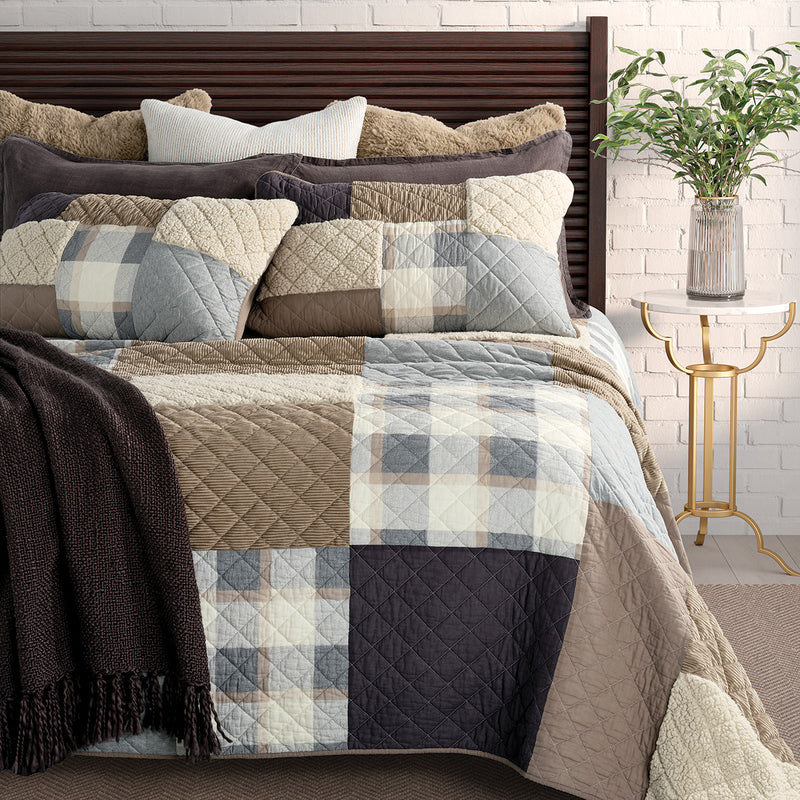 Brunelli Collection – Elegant Bed Sets & Bedding
