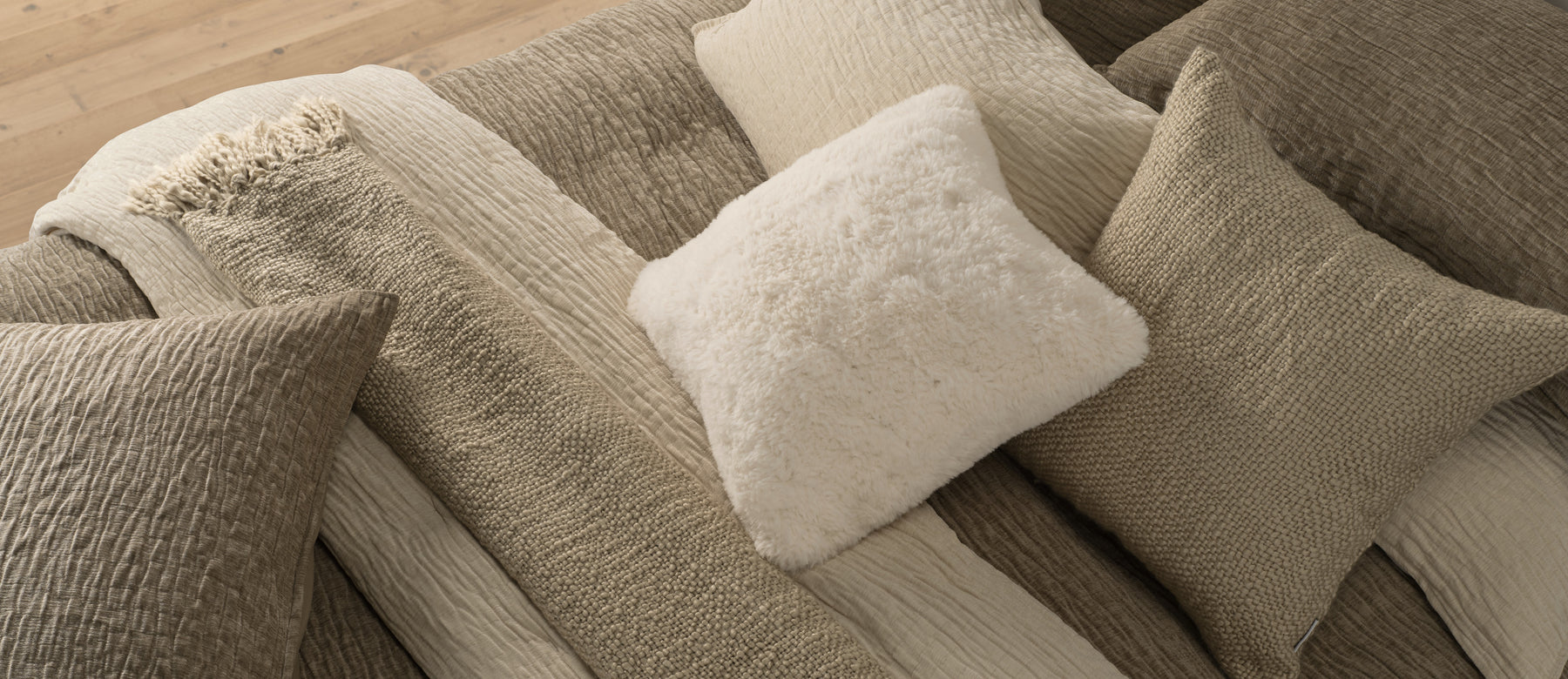 Brunelli Collection – Elegant Bed Sets & Bedding